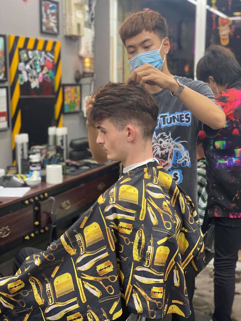 Top 8 Tiệm cắt tóc nam đẹp và chất lượng nhất quận 1, TP. HCM - Toplist.vn